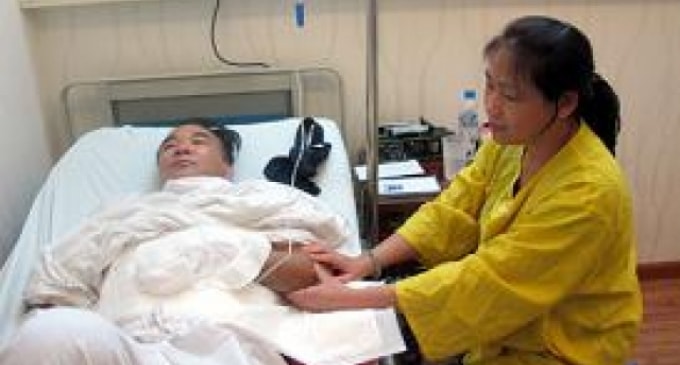 Trung tá công an dũng cảm bảo vệ nam thanh niên bị truy sát