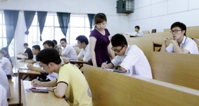 Xem xét các đề xuất về đổi mới tuyển sinh ĐH, CĐ