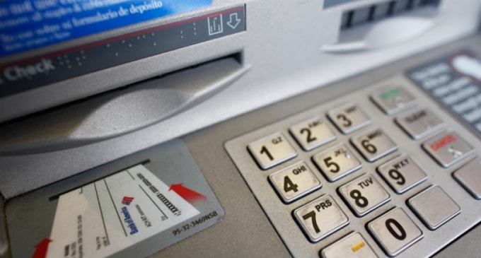 Ngày Tết có lo máy ATM hết tiền?