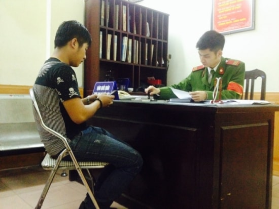 Hà Nội: Nhóm côn đồ chặn xe cứu thương, hành hung tài xế