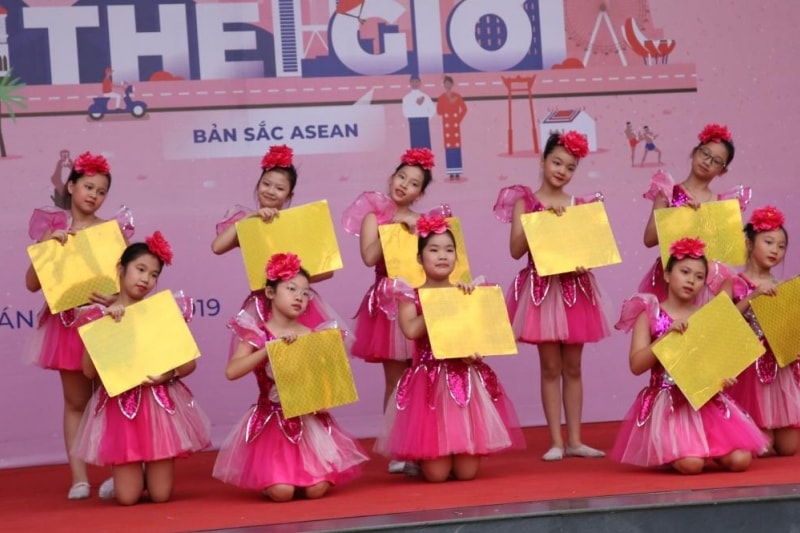 Khởi động chương trình Thiếu nhi Việt Nam - Vươn ra Thế giới