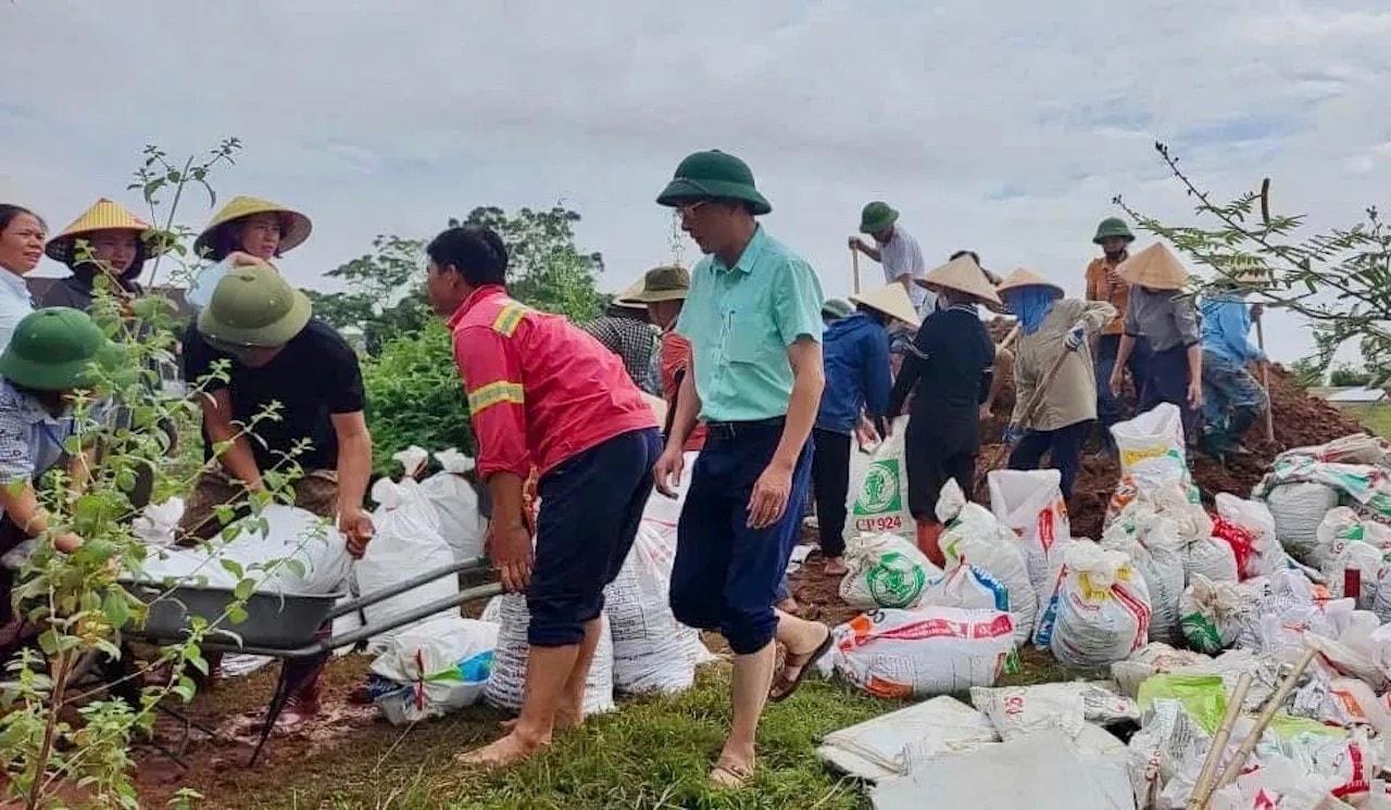 Hà Nội ứng phó lũ đặc biệt lớn trên sông Cầu, sông Cà Lồ