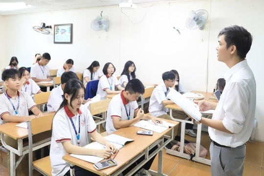 [Podcast] Tuyển sinh 2026 thay đổi tổ hợp: Cơ hội hay thách thức với ...