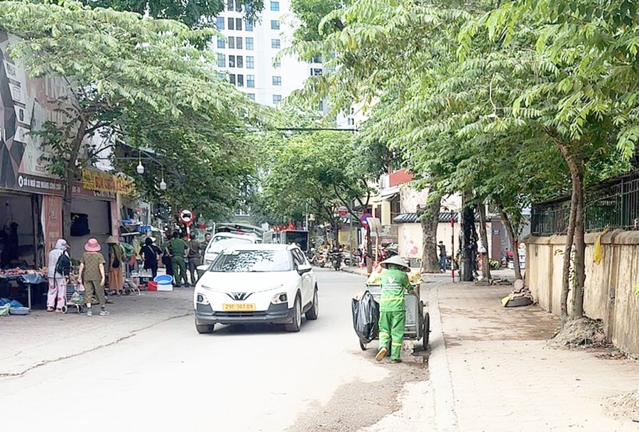 Tăng tốc giải tỏa “chợ cóc”, chợ tạm